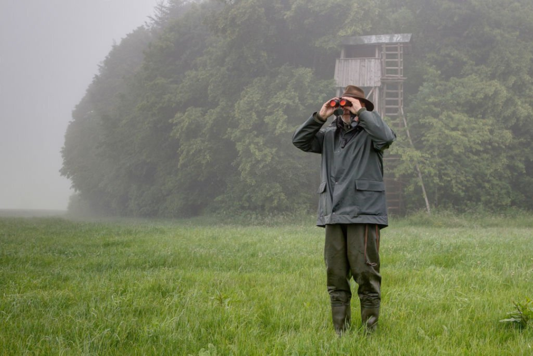 Hunting rain gear: staying dry and comfortable in wet conditions ...